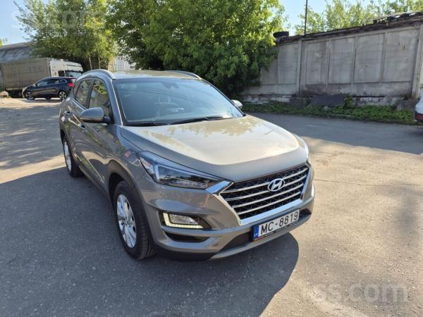 Pelēks Hyundai Tucson 2019 Rīga, ar dzinēja tilpumu 1.60 L un nobraukumu 67 tūkst. km par 16990 €, foto 2 vietnē AUTOMOTO.COM.LV