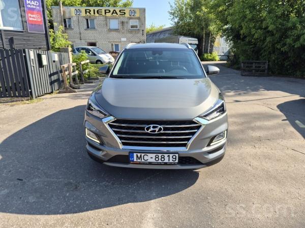 Pelēks Hyundai Tucson 2019 Rīga, ar dzinēja tilpumu 1.60 L un nobraukumu 67 tūkst. km par 16990 €, foto 3 vietnē AUTOMOTO.COM.LV
