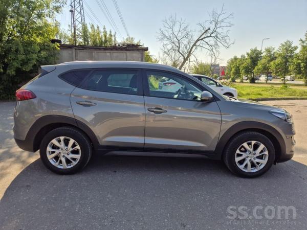 Pelēks Hyundai Tucson 2019 Rīga, ar dzinēja tilpumu 1.60 L un nobraukumu 67 tūkst. km par 16990 €, foto 5 vietnē AUTOMOTO.COM.LV