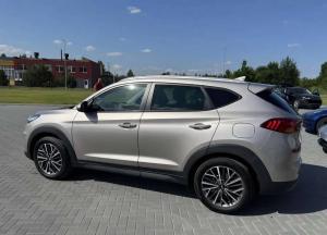 Grey Hyundai Tucson 2019 in Telschi, with an engine capacity of 1.60 L and mileage of 170 thousand km for 12690 €, photo 5 on AUTOMOTO.COM.LV