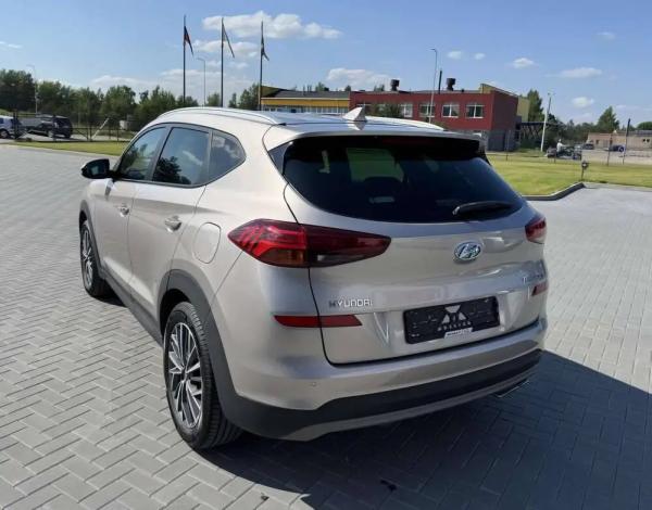 Grey Hyundai Tucson 2019 in Telschi, with an engine capacity of 1.60 L and mileage of 170 thousand km for 12690 €, photo 5 on AUTOMOTO.COM.LV