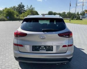 Grey Hyundai Tucson 2019 in Telschi, with an engine capacity of 1.60 L and mileage of 170 thousand km for 12690 €, photo 7 on AUTOMOTO.COM.LV