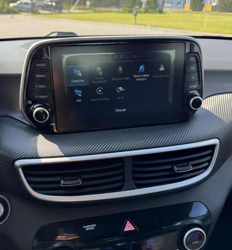 Grey Hyundai Tucson 2019 in Telschi, with an engine capacity of 1.60 L and mileage of 170 thousand km for 12690 €, photo 13 on AUTOMOTO.COM.LV