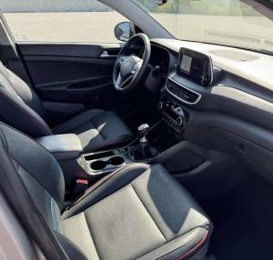 Grey Hyundai Tucson 2019 in Telschi, with an engine capacity of 1.60 L and mileage of 170 thousand km for 12690 €, photo 21 on AUTOMOTO.COM.LV