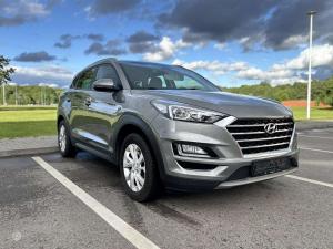 Grey Hyundai Tucson 2019 in Kaunas, with an engine capacity of 1.60 L and mileage of 296 thousand km for 11300 €, photo  on AUTOMOTO.COM.LV