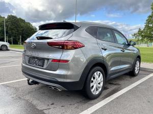 Grey Hyundai Tucson 2019 in Kaunas, with an engine capacity of 1.60 L and mileage of 296 thousand km for 11300 €, photo 9 on AUTOMOTO.COM.LV