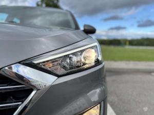 Grey Hyundai Tucson 2019 in Kaunas, with an engine capacity of 1.60 L and mileage of 296 thousand km for 11300 €, photo 11 on AUTOMOTO.COM.LV
