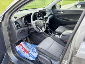 Grey Hyundai Tucson 2019 in Kaunas, with an engine capacity of 1.60 L and mileage of 296 thousand km for 11300 €, photo 19 on AUTOMOTO.COM.LV