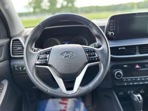 Grey Hyundai Tucson 2019 in Kaunas, with an engine capacity of 1.60 L and mileage of 296 thousand km for 11300 €, photo 21 on AUTOMOTO.COM.LV