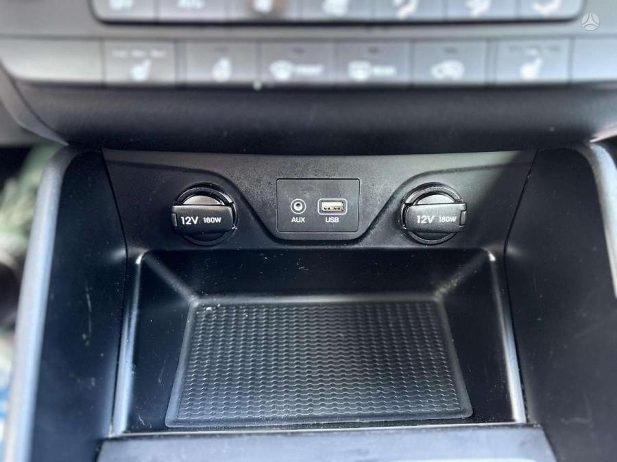 Grey Hyundai Tucson 2019 in Kaunas, with an engine capacity of 1.60 L and mileage of 296 thousand km for 11300 €, photo 32 on AUTOMOTO.COM.LV