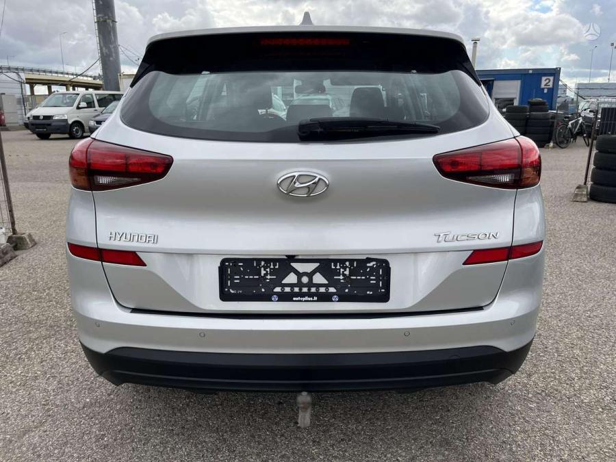 Grey Hyundai Tucson 2019 in Marijampole, with an engine capacity of 1.60 L and mileage of 228 thousand km for 9700 €, photo 6 on AUTOMOTO.COM.LV