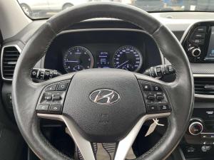 Grey Hyundai Tucson 2019 in Marijampole, with an engine capacity of 1.60 L and mileage of 228 thousand km for 9700 €, photo 11 on AUTOMOTO.COM.LV
