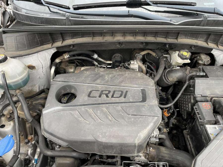 Grey Hyundai Tucson 2019 in Marijampole, with an engine capacity of 1.60 L and mileage of 228 thousand km for 9700 €, photo 19 on AUTOMOTO.COM.LV
