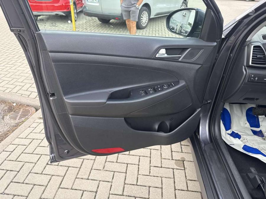 Pelēks Hyundai Tucson 2019 Tauragė, ar dzinēja tilpumu 1.60 L un nobraukumu 96 tūkst. km par 13200 €, foto 12 vietnē AUTOMOTO.COM.LV