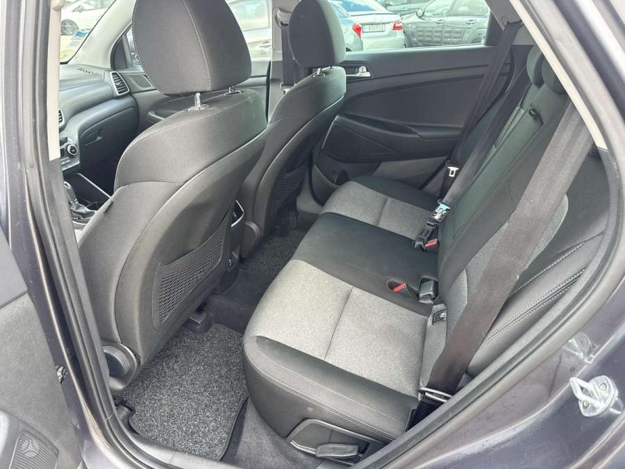 Pelēks Hyundai Tucson 2019 Tauragė, ar dzinēja tilpumu 1.60 L un nobraukumu 96 tūkst. km par 13200 €, foto 13 vietnē AUTOMOTO.COM.LV
