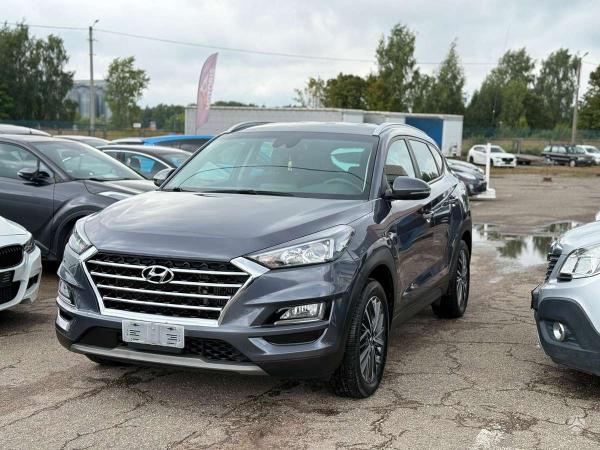 Hyundai Tucson 2019 in Panevezys on AUTOMOTO.COM.LV Grey Hyundai Tucson 2019 in Panevezys, with an engine capacity of 1.60 L and mileage of 199 thousand km for 10300 €, photo 3 on AUTOMOTO.COM.LV