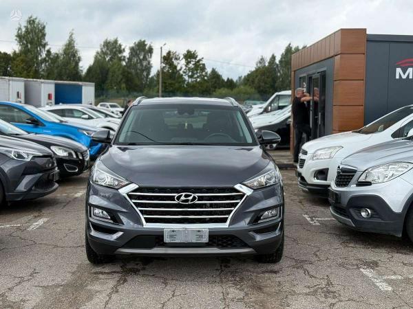 Hyundai Tucson 2019 in Panevezys on AUTOMOTO.COM.LV Grey Hyundai Tucson 2019 in Panevezys, with an engine capacity of 1.60 L and mileage of 199 thousand km for 10300 €, photo 4 on AUTOMOTO.COM.LV