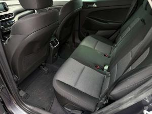 Grey Hyundai Tucson 2019 in Panevezys, with an engine capacity of 1.60 L and mileage of 199 thousand km for 10300 €, photo 14 on AUTOMOTO.COM.LV
