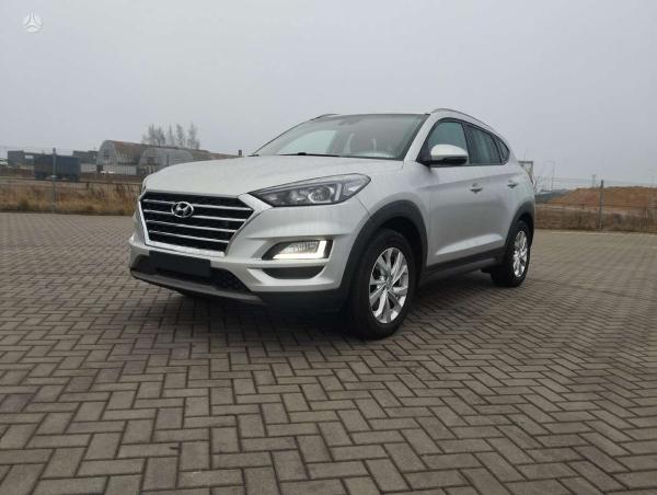 Grey Hyundai Tucson 2020 in Taurage, with an engine capacity of 1.60 L and mileage of 125 thousand km for 13500 €, photo 1 on AUTOMOTO.COM.LV