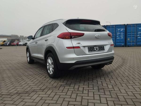 Grey Hyundai Tucson 2020 in Taurage, with an engine capacity of 1.60 L and mileage of 125 thousand km for 13500 €, photo 4 on AUTOMOTO.COM.LV