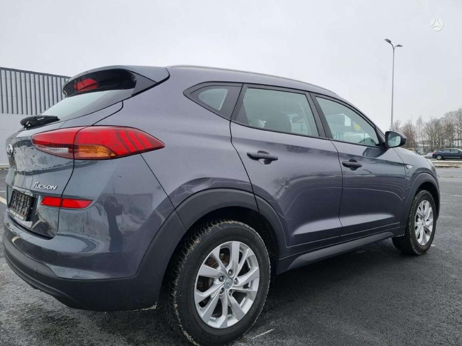 Grey Hyundai Tucson 2020 in Kaunas, with an engine capacity of 1.59 L and mileage of 147 thousand km for 13750 €, photo 5 on AUTOMOTO.COM.LV