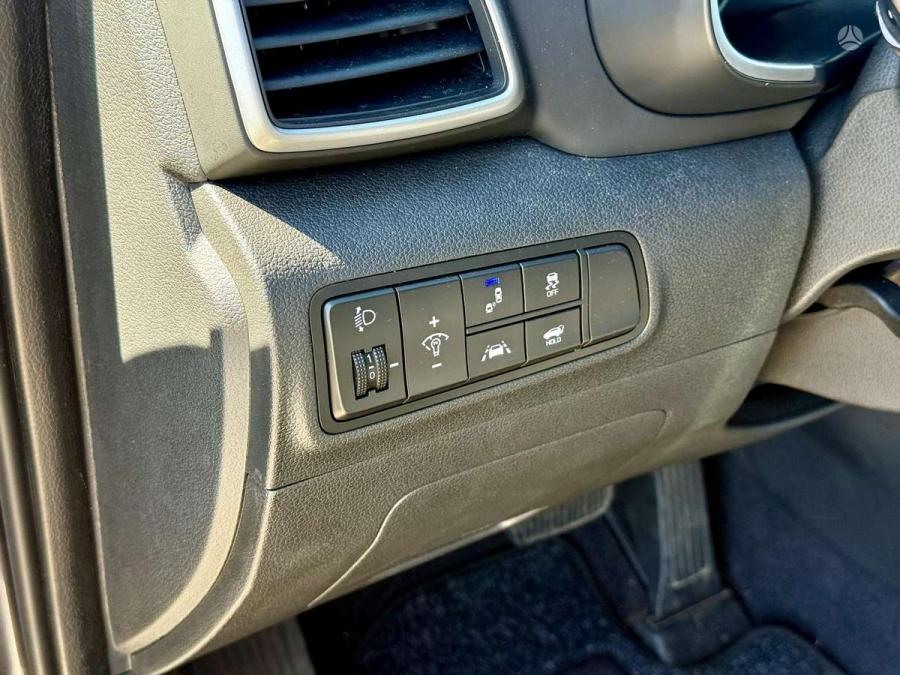 Grey Hyundai Tucson 2020 in Vilkaviskis, with an engine capacity of 1.60 L and mileage of 143 thousand km for 14200 €, photo 16 on AUTOMOTO.COM.LV
