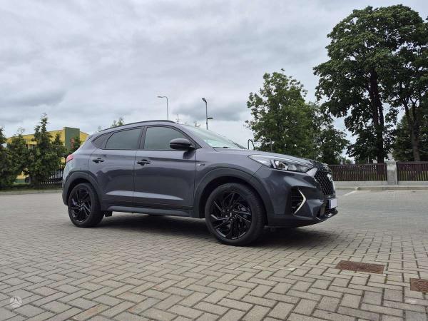 Grey Hyundai Tucson 2020 in Taurage, with an engine capacity of 1.60 L and mileage of 107 thousand km for 14900 €, photo 2 on AUTOMOTO.COM.LV