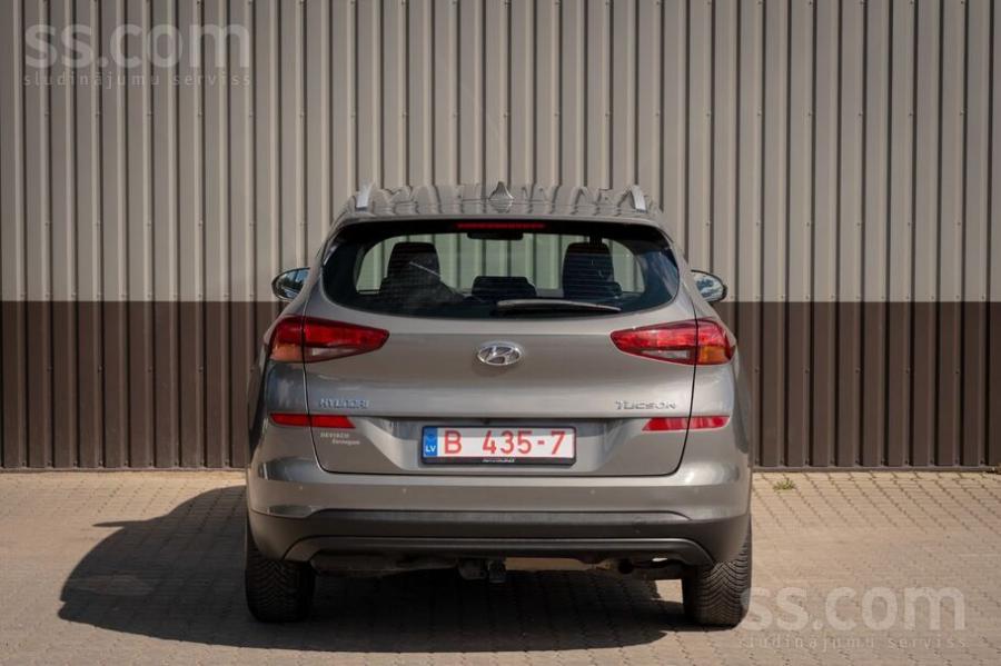 Pelēks Hyundai Tucson 2020 Talsi, ar dzinēja tilpumu 1.60 L un nobraukumu 129 tūkst. km par 15950 €, foto 6 vietnē AUTOMOTO.COM.LV