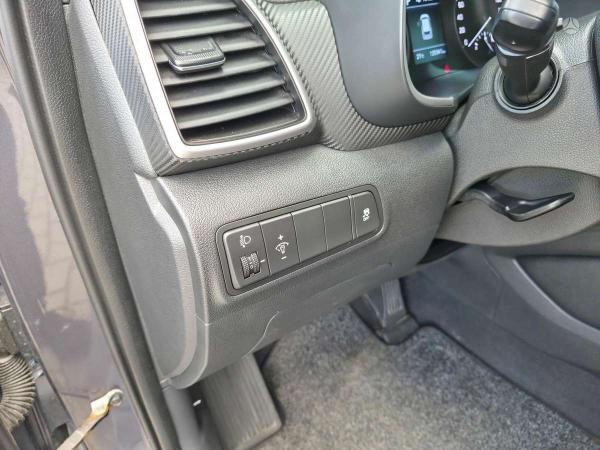 Grey Hyundai Tucson 2020 in Vilnius, with an engine capacity of 1.59 L and mileage of 125 thousand km for 17500 €, photo 10 on AUTOMOTO.COM.LV