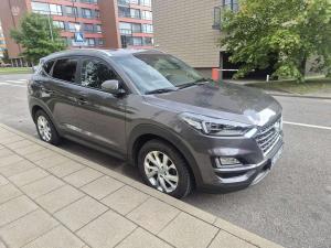 Grey Hyundai Tucson 2020 in Vilnius, with an engine capacity of 1.59 L and mileage of 58 thousand km for 16900 €, photo  on AUTOMOTO.COM.LV