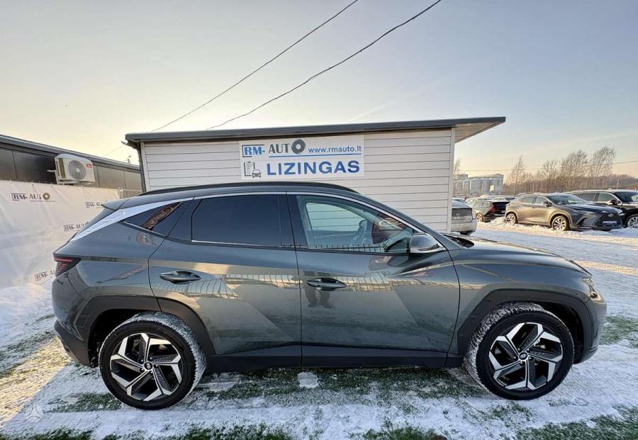 Grey Hyundai Tucson 2021 in Panevezys, with an engine capacity of 1.60 L and mileage of 119 thousand km for 20800 €, photo 5 on AUTOMOTO.COM.LV