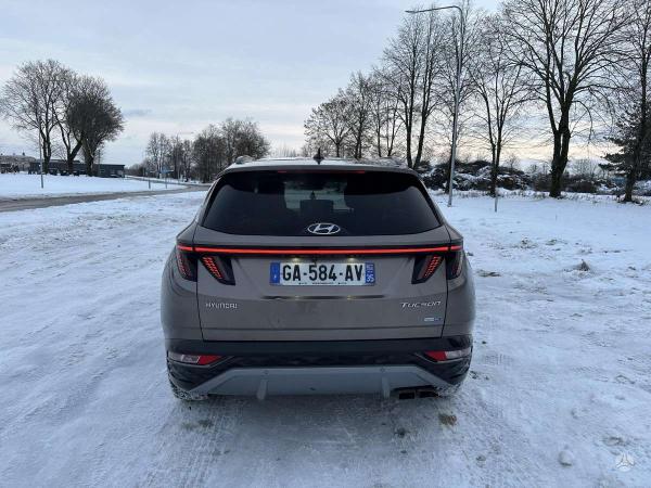 Grey Hyundai Tucson 2021 in Taurage, with an engine capacity of 1.60 L and mileage of 162 thousand km for 12999 €, photo 6 on AUTOMOTO.COM.LV