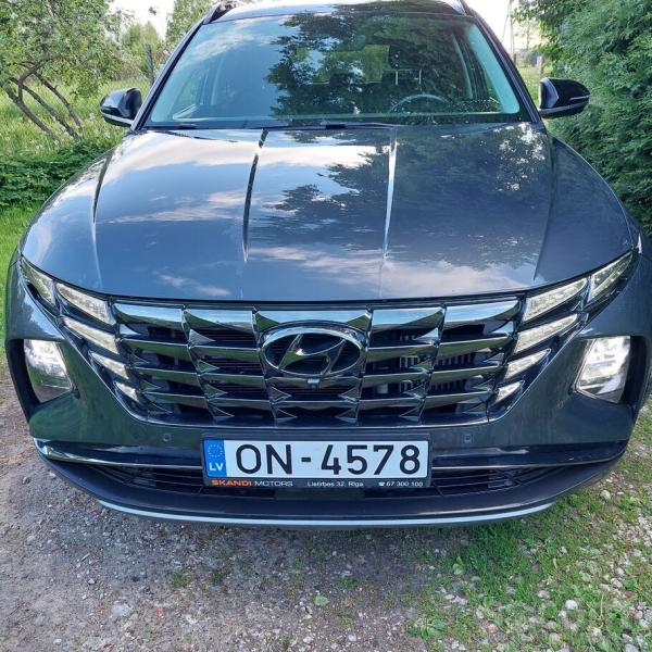Pelēks Hyundai Tucson 2021 Rīga, ar dzinēja tilpumu 1.60 L un nobraukumu 54 tūkst. km par 21777 €, foto 2 vietnē AUTOMOTO.COM.LV