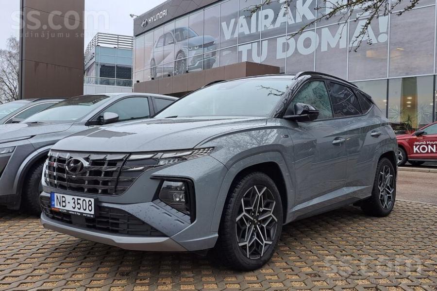 Grey Hyundai Tucson 2021 in Riga, with an engine capacity of 1.60 L and mileage of 39 thousand km for 24290 €, photo 1 on AUTOMOTO.COM.LV