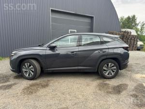 Pelēks Hyundai Tucson 2021 Rīga, ar dzinēja tilpumu 1.60 L un nobraukumu 135 tūkst. km par 17900 €, foto 3 vietnē AUTOMOTO.COM.LV