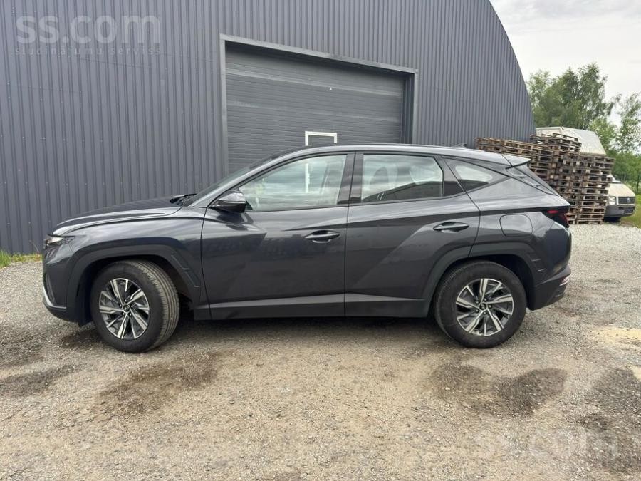 Pelēks Hyundai Tucson 2021 Rīga, ar dzinēja tilpumu 1.60 L un nobraukumu 135 tūkst. km par 17900 €, foto 3 vietnē AUTOMOTO.COM.LV