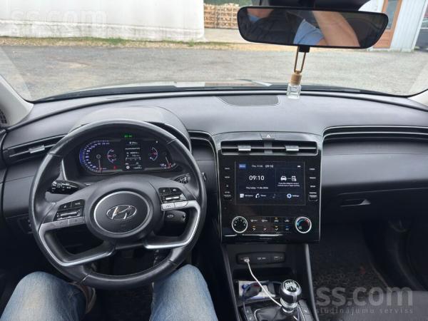 Grey Hyundai Tucson 2021 in Riga, with an engine capacity of 1.60 L and mileage of 135 thousand km for 17900 €, photo 7 on AUTOMOTO.COM.LV