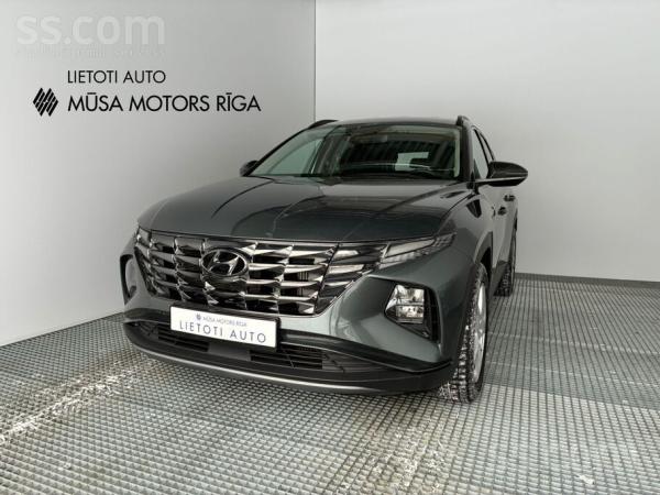 Grey Hyundai Tucson 2021 in Riga, with an engine capacity of 1.60 L and mileage of 107 thousand km for 18990 €, photo 1 on AUTOMOTO.COM.LV