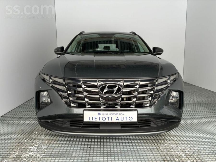Pelēks Hyundai Tucson 2021 Rīga, ar dzinēja tilpumu 1.60 L un nobraukumu 107 tūkst. km par 18990 €, foto 3 vietnē AUTOMOTO.COM.LV