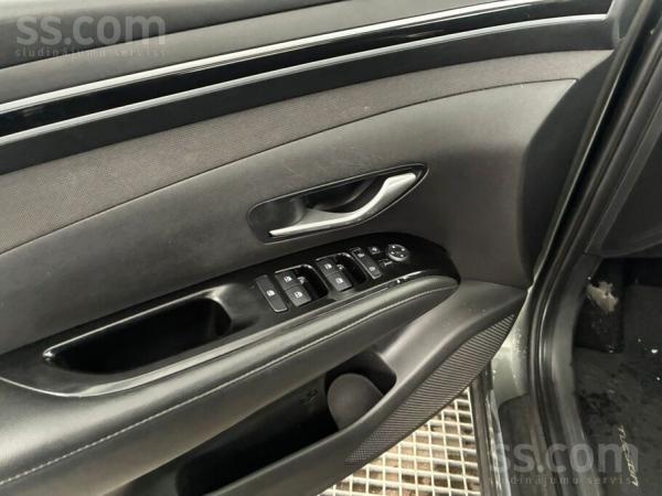 Grey Hyundai Tucson 2021 in Riga, with an engine capacity of 1.60 L and mileage of 107 thousand km for 18990 €, photo 7 on AUTOMOTO.COM.LV