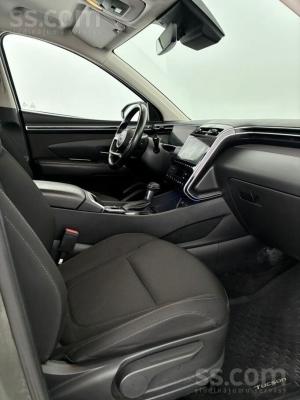 Pelēks Hyundai Tucson 2021 Rīga, ar dzinēja tilpumu 1.60 L un nobraukumu 107 tūkst. km par 18990 €, foto 16 vietnē AUTOMOTO.COM.LV