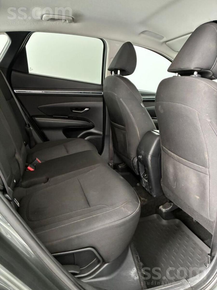 Pelēks Hyundai Tucson 2021 Rīga, ar dzinēja tilpumu 1.60 L un nobraukumu 107 tūkst. km par 18990 €, foto 17 vietnē AUTOMOTO.COM.LV