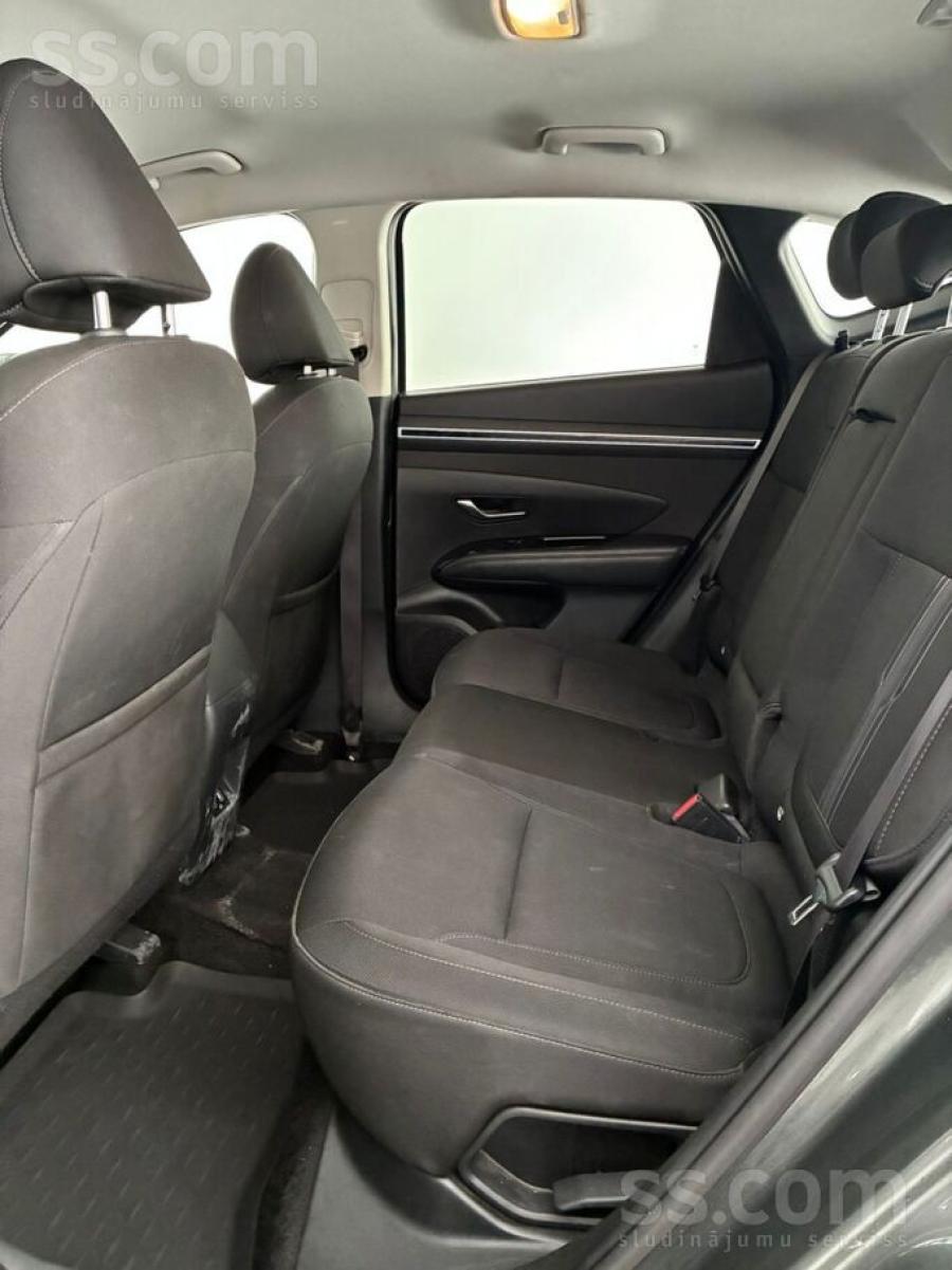 Pelēks Hyundai Tucson 2021 Rīga, ar dzinēja tilpumu 1.60 L un nobraukumu 107 tūkst. km par 18990 €, foto 18 vietnē AUTOMOTO.COM.LV