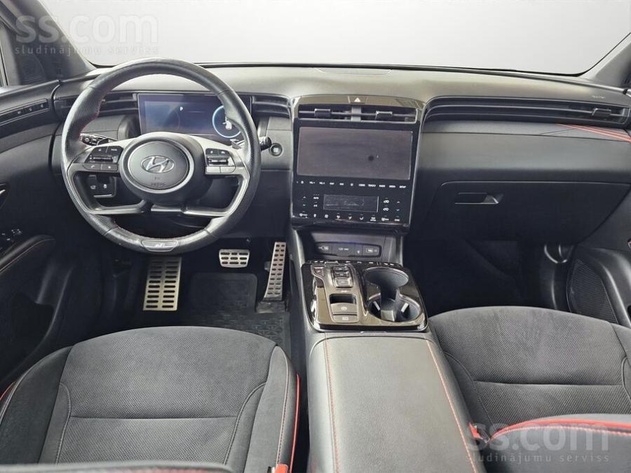 Grey Hyundai Tucson 2021 in Liepaja, with an engine capacity of 1.60 L and mileage of 65 thousand km for 20340 €, photo 12 on AUTOMOTO.COM.LV