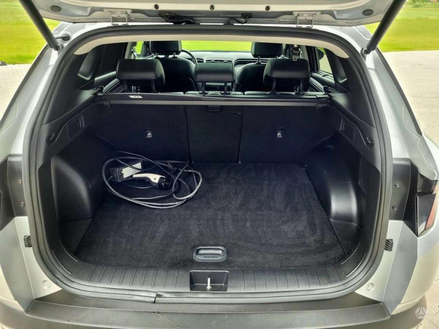 Pelēks Hyundai Tucson 2021 Šauļi, ar dzinēja tilpumu 1.60 L un nobraukumu 124 tūkst. km par 23250 €, foto 24 vietnē AUTOMOTO.COM.LV