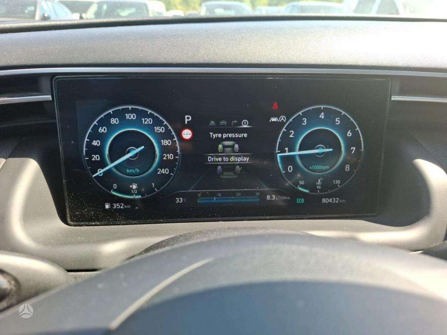 Grey Hyundai Tucson 2021 in Vilnius, with an engine capacity of 1.60 L and mileage of 80 thousand km for 22990 €, photo 10 on AUTOMOTO.COM.LV