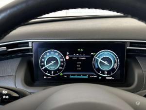 Grey Hyundai Tucson 2021 in Vilnius, with an engine capacity of 1.60 L and mileage of 126 thousand km for 23990 €, photo 8 on AUTOMOTO.COM.LV