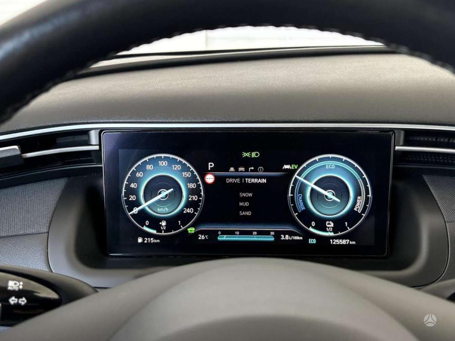 Grey Hyundai Tucson 2021 in Vilnius, with an engine capacity of 1.60 L and mileage of 126 thousand km for 23990 €, photo 8 on AUTOMOTO.COM.LV