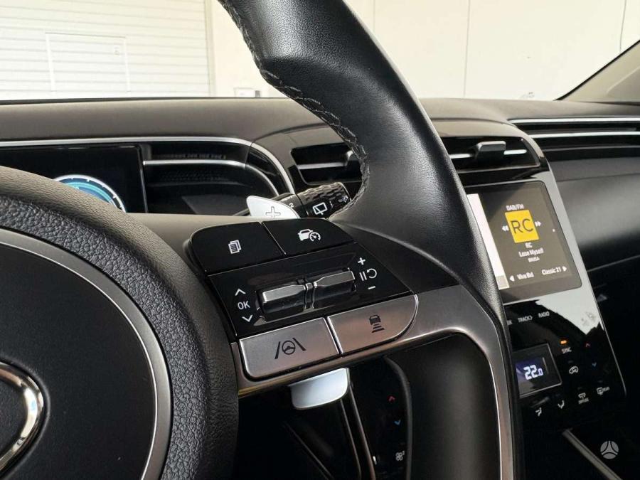 Grey Hyundai Tucson 2021 in Vilnius, with an engine capacity of 1.60 L and mileage of 126 thousand km for 23990 €, photo 11 on AUTOMOTO.COM.LV