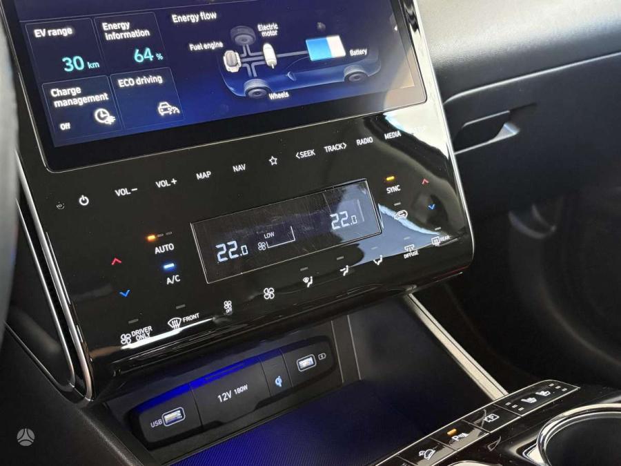 Grey Hyundai Tucson 2021 in Vilnius, with an engine capacity of 1.60 L and mileage of 126 thousand km for 23990 €, photo 16 on AUTOMOTO.COM.LV